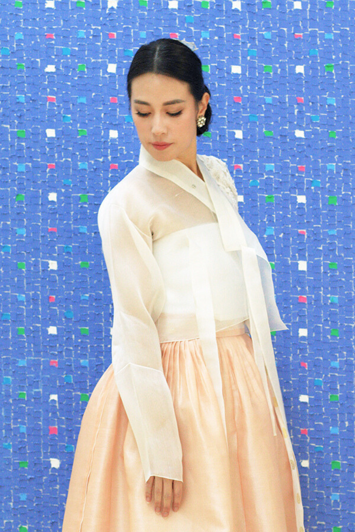 Meehee Hanbok